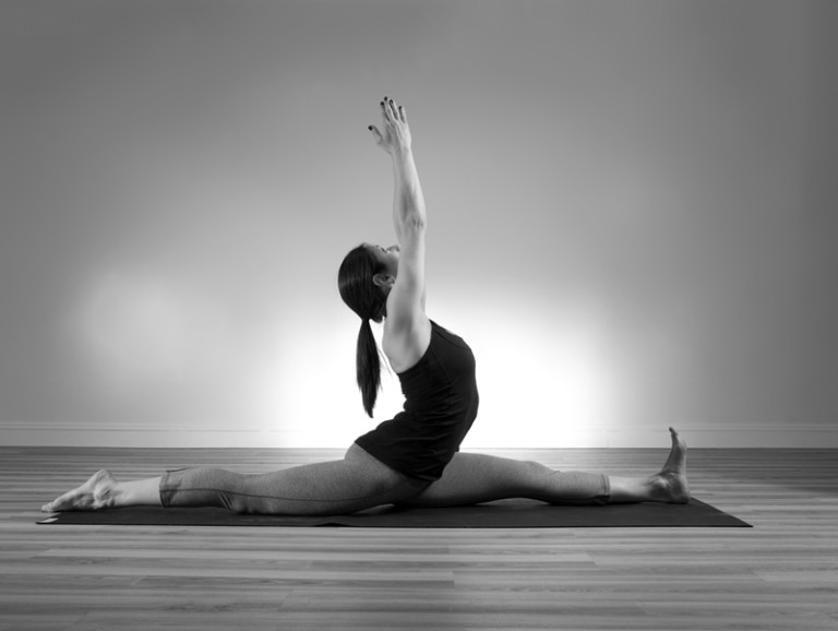 nicole_newman_hanumanasana_full_split_ashtanga_fourth_series_yoga_pose ...